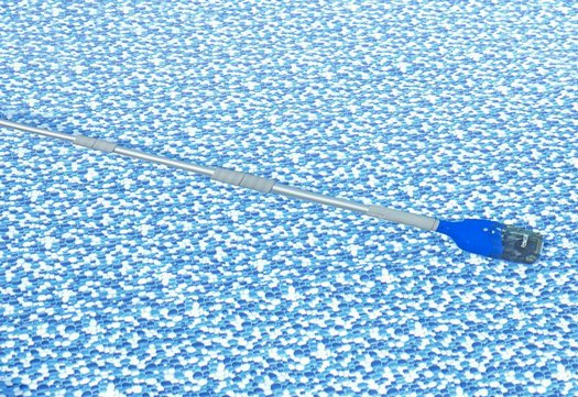 שואב קרקעית BESTWAY המופעל ע''י סוללות 58648